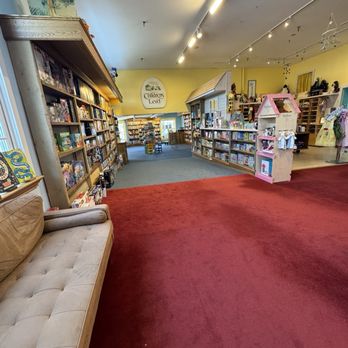 NORTHSHIRE BOOKSTORE - Updated August 2025 - 163 Photos & 166 Reviews ...