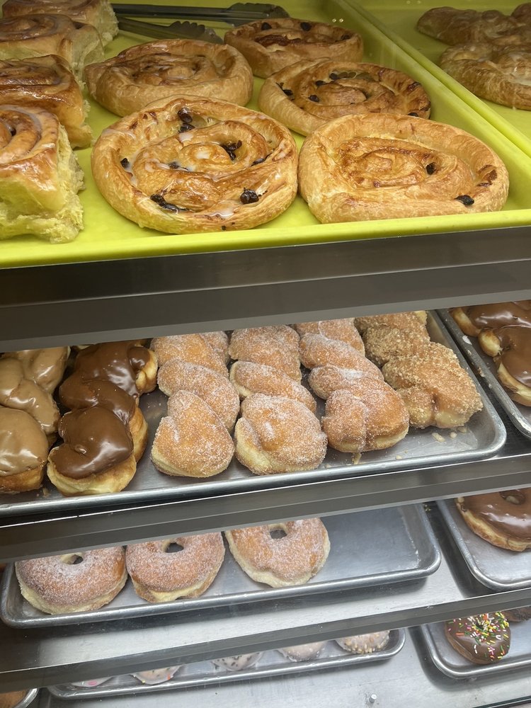 KELLY’S DONUTS - Updated June 2025 - 87 Photos & 105 Reviews - 430 ...