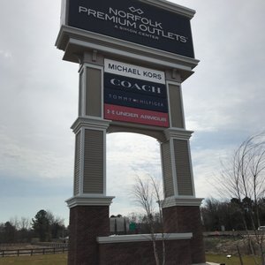 NORFOLK PREMIUM OUTLETS - 398 Photos & 119 Reviews - Outlet Stores - 1600 Premium Outlet Blvd ...