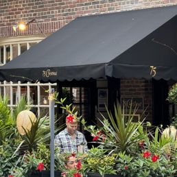 75 CHESTNUT - Updated December 2025 - 328 Photos & 633 Reviews - 75 ...