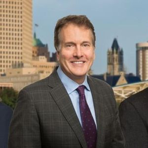 TABAK LAW - Updated December 2025 - 27 Photos & 33 Reviews - 6045 N ...