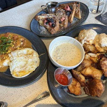 DAILY GATHER - Updated March 2025 - 1048 Photos & 651 Reviews - 800 ...