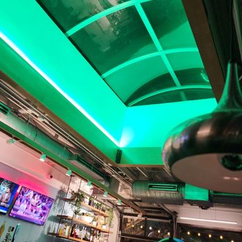 32 DEGREES - Updated August 2025 - 57 Photos & 49 Reviews - 1006 E 15th ...