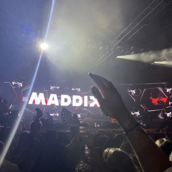 FACTORY TOWN - Updated December 2025 - 16 Photos & 17 Reviews - 4800 NW ...