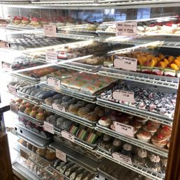 RANDAZZO PASTRY SHOP & BAKERY - Updated October 2025 - 113 Photos & 250 ...