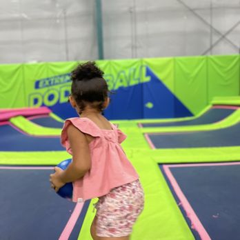 SHELL WE BOUNCE - Updated October 2025 - 85 Photos & 50 Reviews - 32295 ...