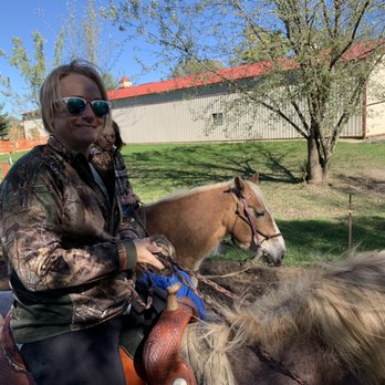 RED RIDGE RANCH RIDING STABLES - Updated August 2025 - 92 Photos & 58 ...