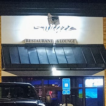 SWIGZZ RESTAURANT AND LOUNGE - Updated September 2025 - 68 Photos & 31 ...