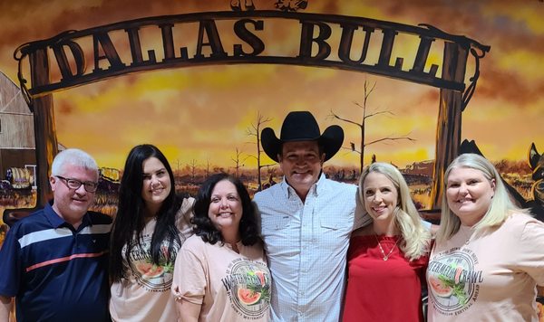 DALLAS BULL - 29 Photos & 74 Reviews - 3322 N US Hwy 301, Tampa ...