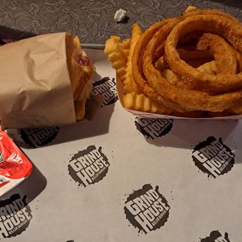 GRINDHOUSE KILLER BURGERS - Updated November 2024 - 467 Photos & 417 ...