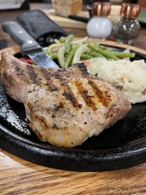 WESTERN VIEW STEAKHOUSE - 116 Photos & 95 Reviews - 2600 W Rt 66 ...