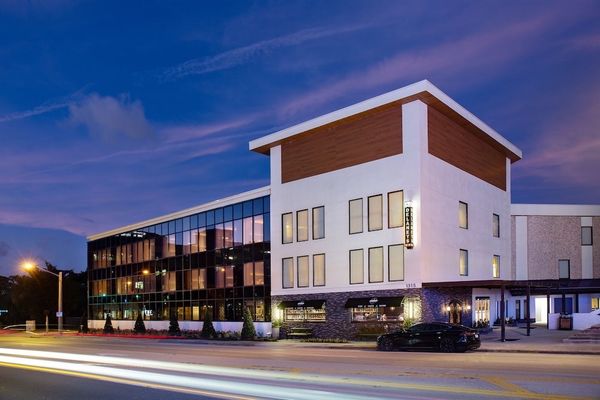 THE DELANEY HOTEL - Updated September 2024 - 76 Photos & 48 Reviews ...