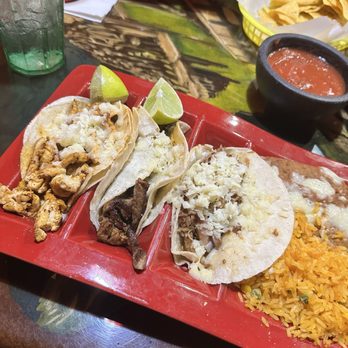 LOS MARIACHIS BAR & GRILL - PUNTA GORDA - Updated May 2026 - 57 Photos ...