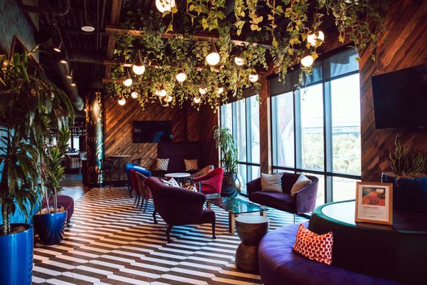 PUTTERY - Updated November 2024 - 461 Photos & 529 Reviews - 5762 ...