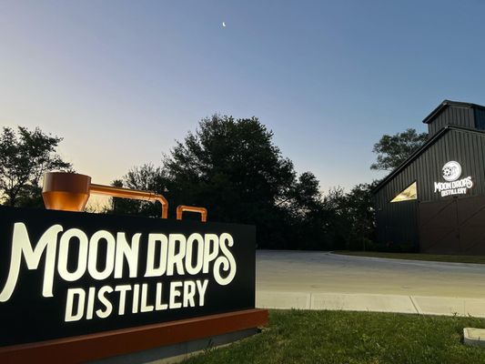 MOON DROPS DISTILLERY - 14 Photos - 738 W Broadway St, Fortville ...