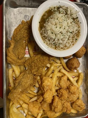 OFF THE HOOK - 28 Photos & 42 Reviews - 5211 Corporate Blvd, Baton ...