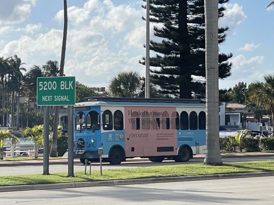 MIAMI BEACH TROLLEY - Updated November 2025 - 30 Photos & 30 Reviews ...