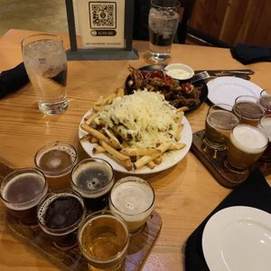 DESCHUTES BREWERY PORTLAND PUBLIC HOUSE - 4957 Photos & 3394 Reviews ...