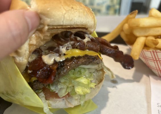 VARSITY BURGER - Updated October 2025 - 535 Photos & 861 Reviews - 600 ...