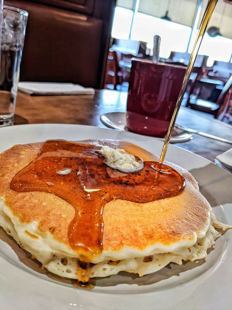 HEARTY CAFE PANCAKE HOUSE - Updated December 2025 - 71 Photos & 102 ...