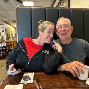 LILLY’S DINER - Updated July 2024 - 91 Photos & 111 Reviews - 19320 E ...