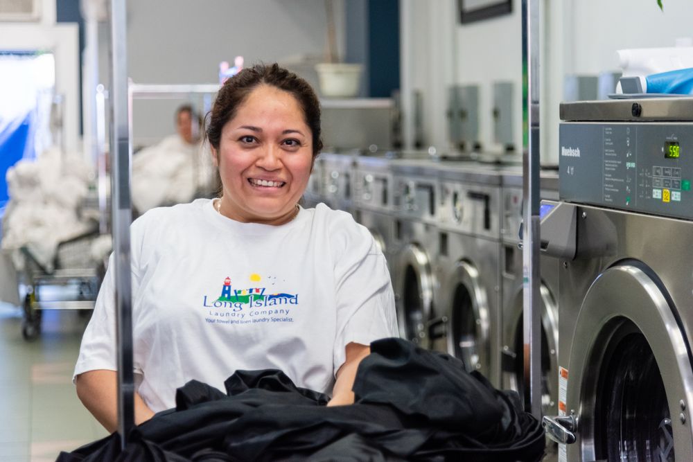 LONG ISLAND LAUNDRY COMPANY - 15 Photos & 12 Reviews - 61 Glen St, Glen ...