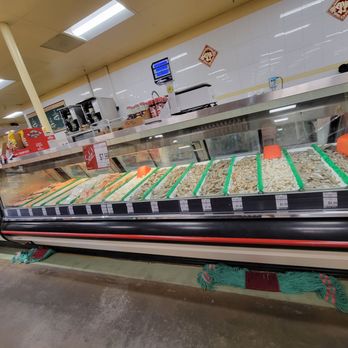 COUNTY SQUARE MARKET - Updated November 2025 - 452 Photos & 252 Reviews ...