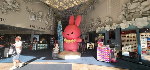 DFS WAIKIKI - Updated October 2025 - 59 Photos - 330 Royal Hawaiian Ave ...