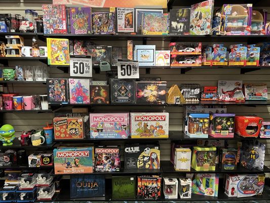 FYE - Updated December 2025 - 43 Photos & 13 Reviews - 11200 Lakeline ...