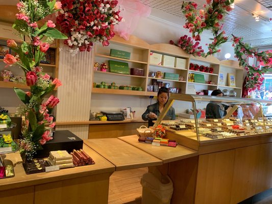 TEUSCHER CHOCOLATE - 267 Photos & 250 Reviews - 307 Sutter St, San ...