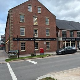 MERCHANTMAN - Updated October 2025 - 105 Photos & 84 Reviews - 23 Queen ...