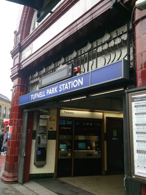 TUFNELL PARK UNDERGROUND STATION - Updated January 2025 - 237 Brecknock ...