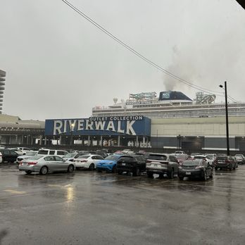 RIVERWALK OUTLETS - Updated December 2025 - 562 Photos & 224 Reviews ...