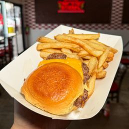 SLAP BURGER - Updated October 2025 - 64 Photos & 41 Reviews - 1342 ...