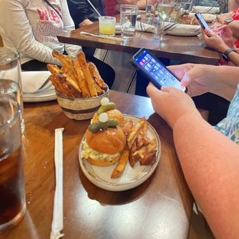 THE DRAKE KITCHEN & BAR - Updated December 2024 - 274 Photos & 86 ...