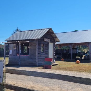 OLD BAKER FARM - Updated December 2025 - 52 Photos & 11 Reviews - 1041 ...