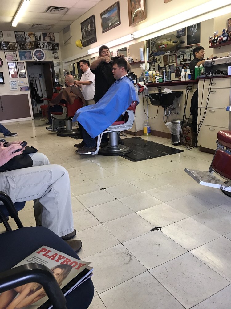 BROWNIE’S BARBER SHOP - 12 Photos & 132 Reviews - 4317 Lemmon Ave ...