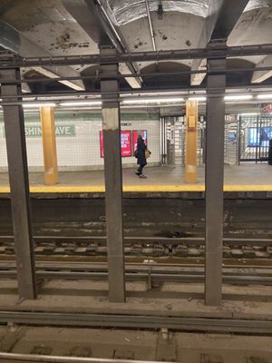 MTA - FLUSHING AVE SUBWAY STATION - Updated May 2025 - 35 Photos - 592 ...