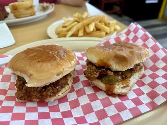 SUM’NA EAT - Updated July 2024 - 31 Photos - 3025 S Main St, Joplin ...