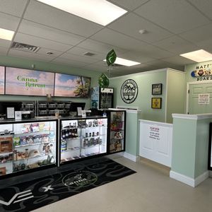 THE BOTANIST WORCESTER - Updated March 2025 - 14 Photos - 65 Pullman St ...