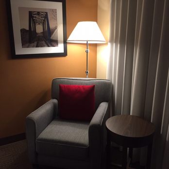 FOUR POINTS BY SHERATON MONCTON - Updated January 2026 - 25 Photos & 11 ...