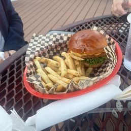 ROADIES RESTAURANT AND BAR - Updated August 2025 - 115 Photos & 86 ...