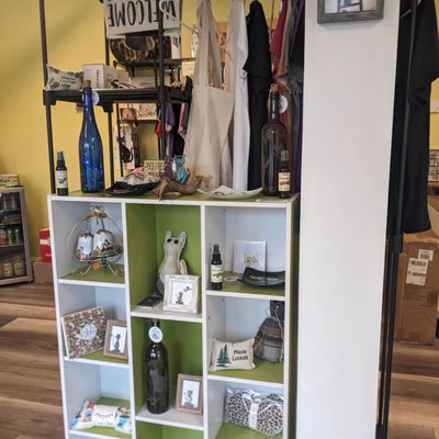 MEOW CAT LOUNGE - Updated June 2025 - 49 Photos & 11 Reviews - 630 Main ...