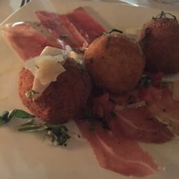 BASILE - FINE ITALIAN KITCHEN - Updated July 2025 - 517 Photos & 614 ...