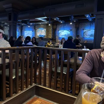 CRUST TAP ROOM - Updated December 2025 - 25 Photos & 22 Reviews - 3000 ...