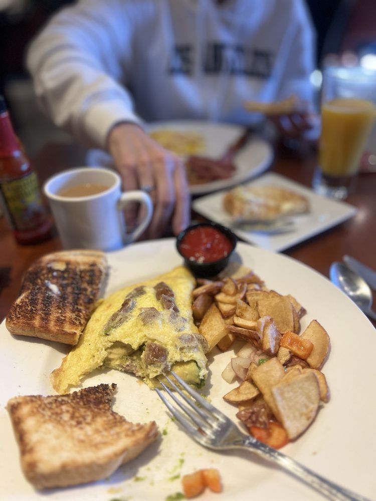 HP CAFE - Updated December 2025 - 287 Photos & 485 Reviews - 269 N Hwy ...