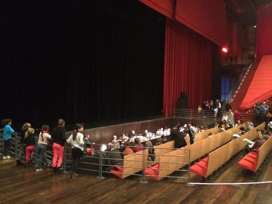 L’AMPHITHEÂTRE-SALLE 3000 - Updated July 2025 - 16 Photos & 16 Reviews ...