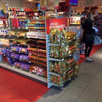 RELAY - Updated October 2025 - 18 Photos - Terminal 9, Roissy-en-France ...