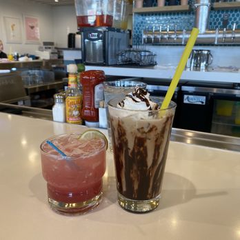 OVER EASY - WOODLANDS VILLAGE - Updated August 2024 - 647 Photos & 599 ...