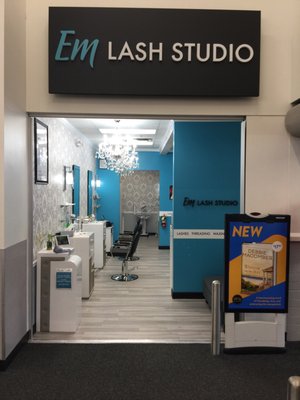 EM LASH STUDIO AND EYEBROW PLACE - Updated December 2025 - 10 Photos ...